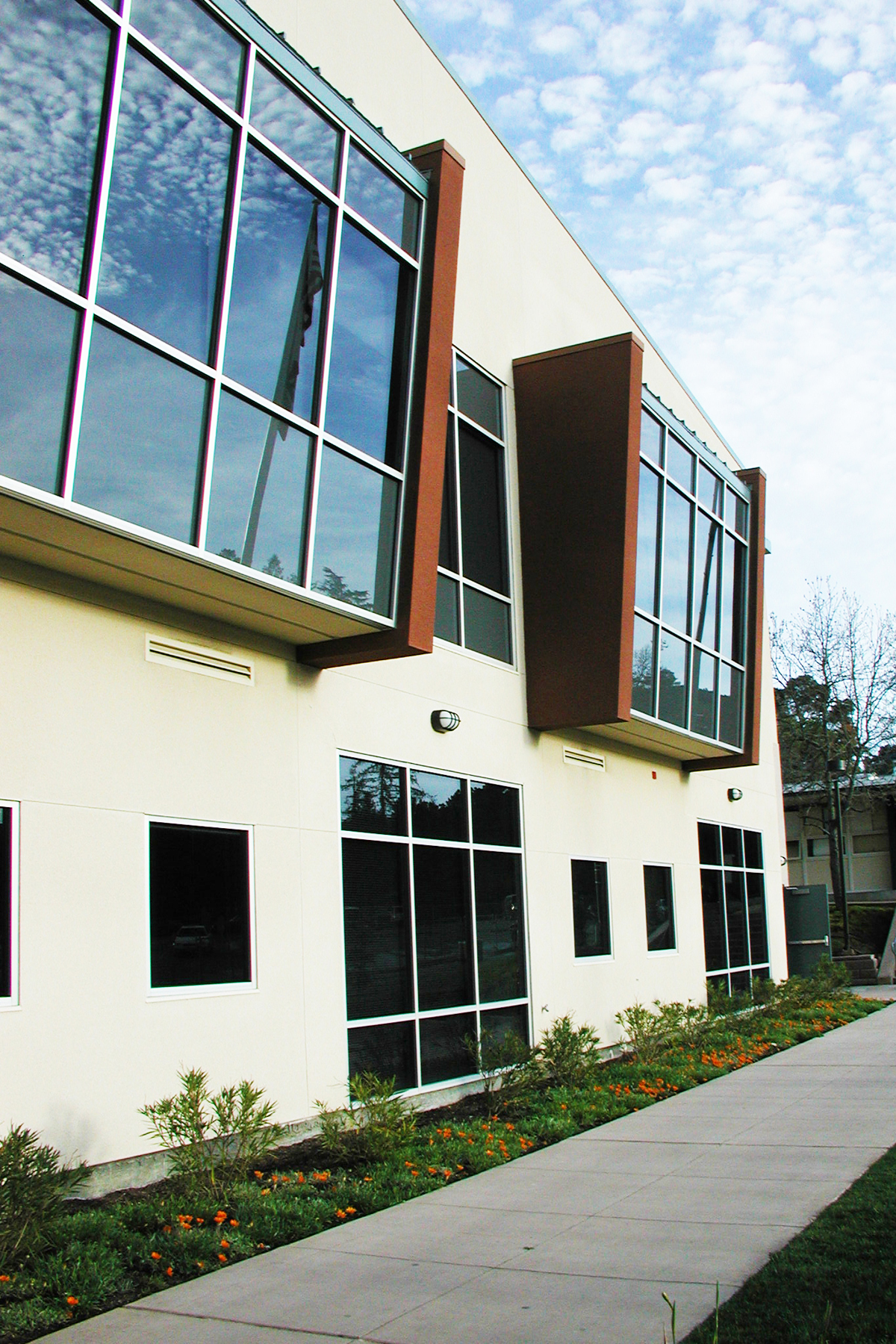 Woodside High School Library & Administration Building - Gonsalves ...